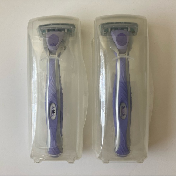 Schick | Bath & Body | 2 Schick Womens Razor Purple 4 Blade Razors Lot ...